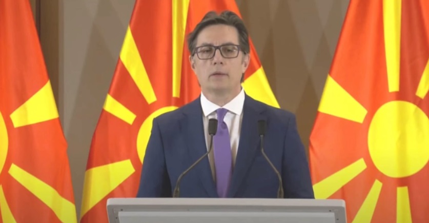 Стево Пендаровски ќе собира потписи најави граѓанска кандидатура за втор претседателски мандат