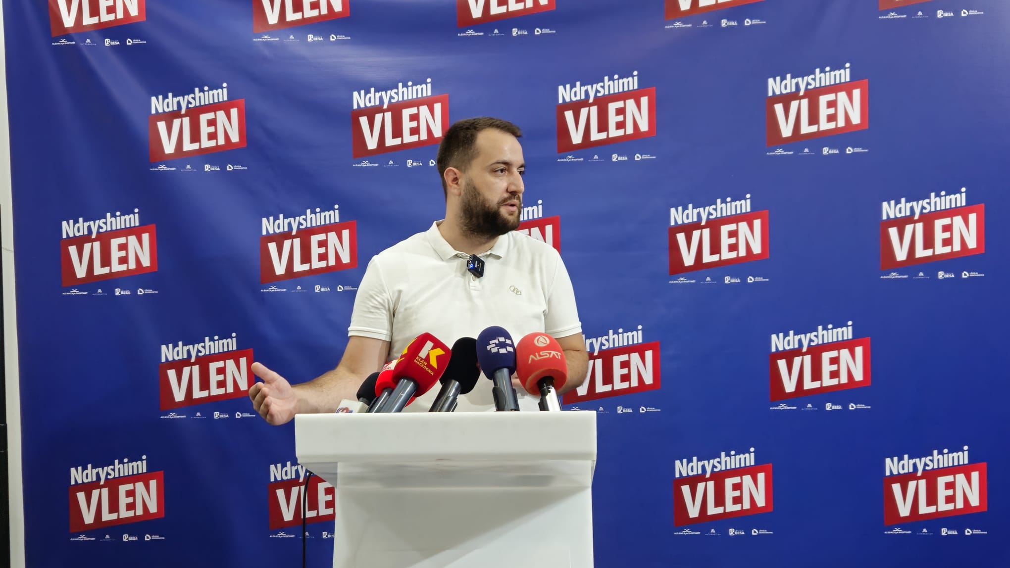 Хисени: „Абазиското" обвинителство за да се спаси себе си направи ...